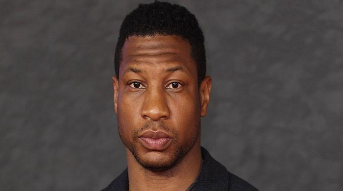 Jonathan Majors' lawyer shares text messages from woman amid actor's arrest