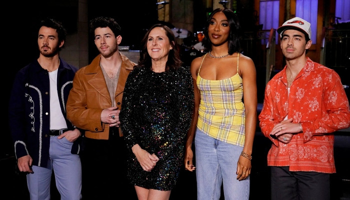 Molly Shannon reprises Sally O’Malley with Jonas Brothers ‘SNL’