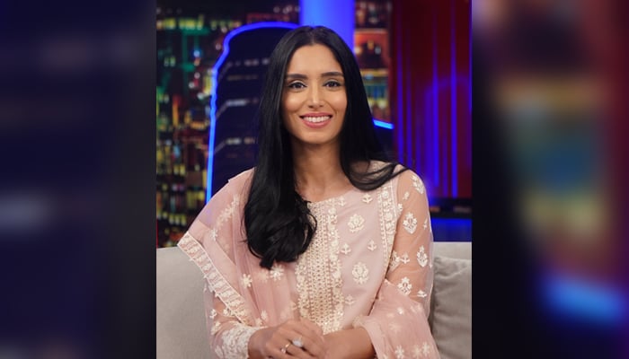 What happens when Zainab Abbas writes 'facts' about players?