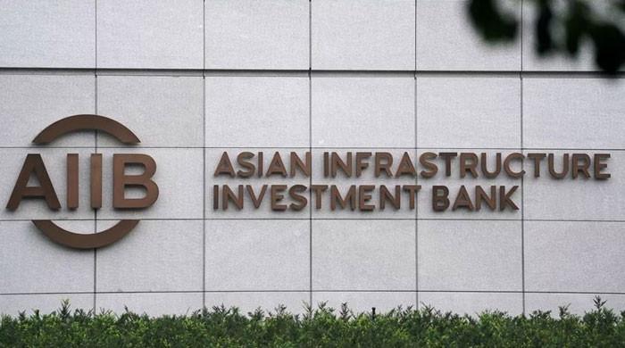AIIB extends complete support, cooperation to Pakistan