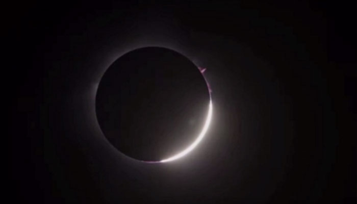 Thousands flock to remote Australian town to witness rare 'Hybrid solar ...