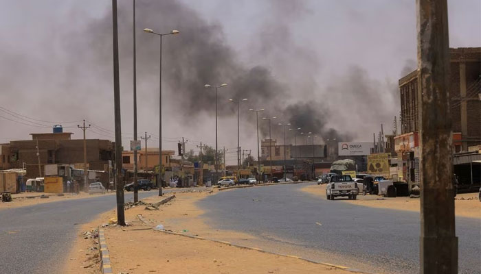 More than 400 killed, thousands hurt as Sudan crisis persists