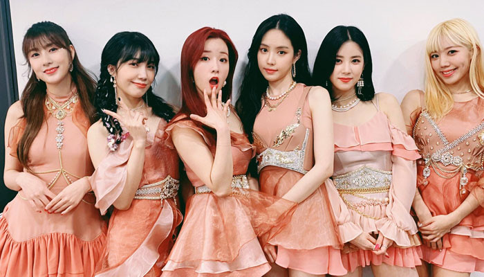 Members of K-pop group Apink sign on with new agency