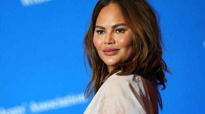 Chrissy Teigen thanks ‘everyone who helped her be the best mom’