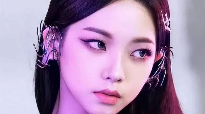 K-pop group Aespa’s Karina surprises rapper Young Ji with thoughtful ...