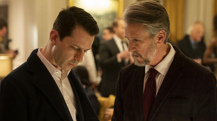 Alan Ruck rains praise on 'Succession' writing