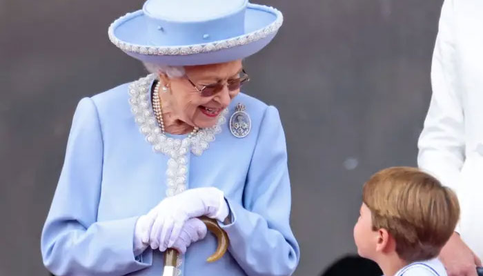 Prince Louis received 'dry' reply from Queen Elizabeth II over innocent ...