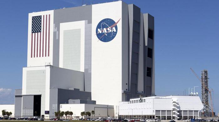 Nasa concerned about Artemis 3 launch date citing SpaceX test flights