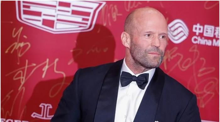Jason Statham looks suave in black suit at Shanghai International Film ...