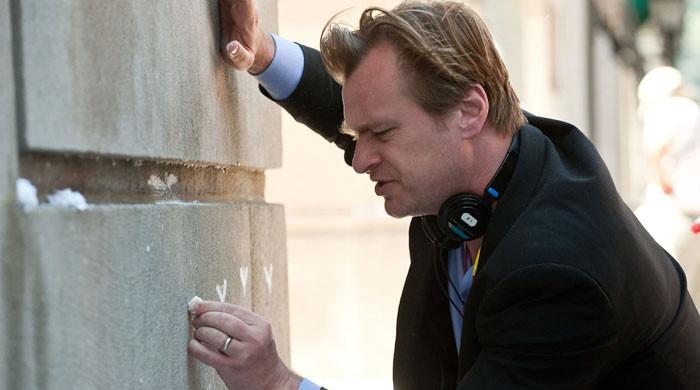 Warner Bros. extends an olive branch to Christopher Nolan