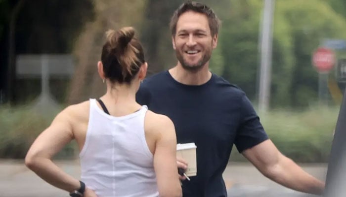 Jennifer Garner shares loved-up moment with John Miller after refusing ... Jennifer Garner shares loved-up moment with John Miller after refusing ...