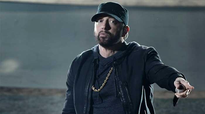Eminem hints at collaboration with Snoop Dogg