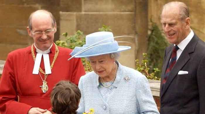 Queen Elizabeth II's most trusted priest steps down