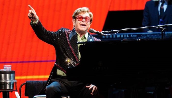 Sir Elton Johns Final Uk Performance To Take Center Stage At