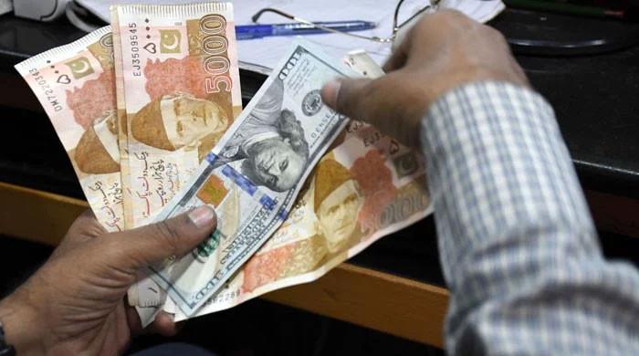 Rupee makes rich recovery against dollar in open market