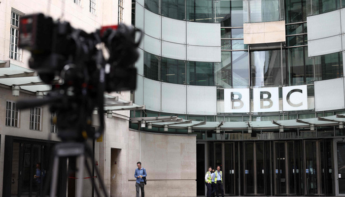 Scandal-struck BBC presenter under tons of peer pressure to resign