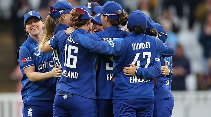 England hand Australia first ODI series defeat in a decade, Ashes drawn