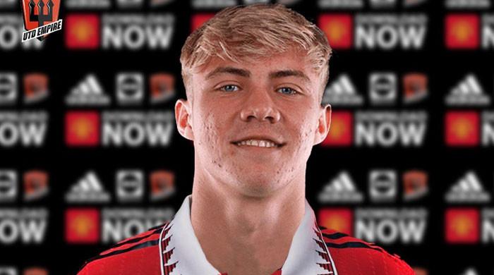 Manchester United seal £72m deal for Rasmus Hojlund