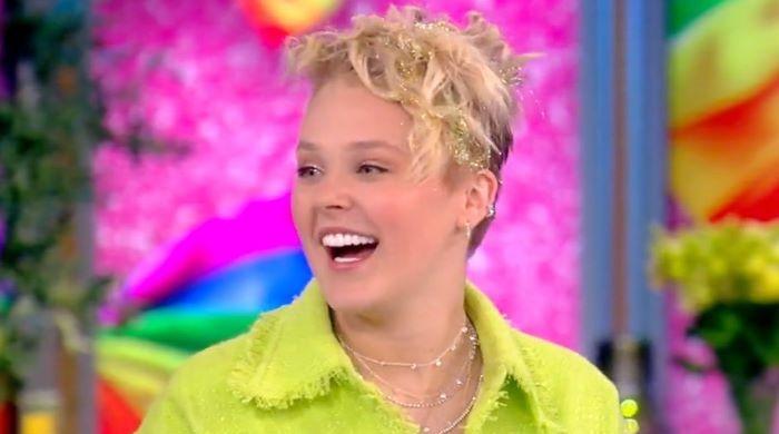 JoJo Siwa unveils the significance behind her 1st tattoo with friends