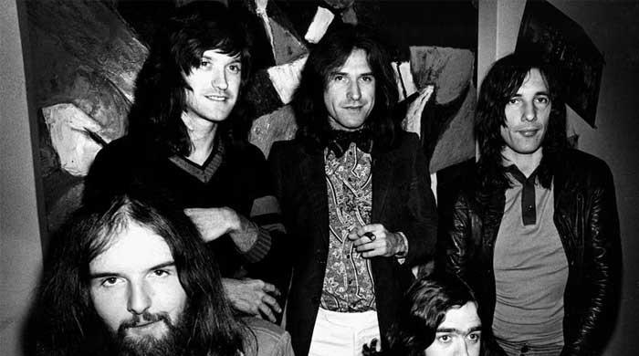 Former 'The Kinks' keyboardist John Gosling dies