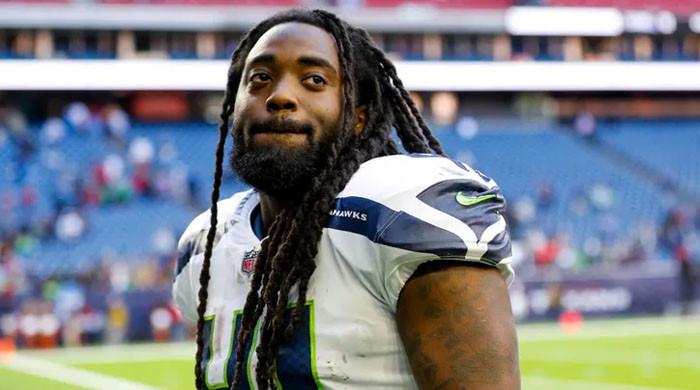 Alex Collins, former Seahawks and Ravens running back, dies in ...