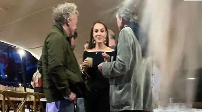 Kate Middleton 24-hour 'rave' photo hits internet: See Photo