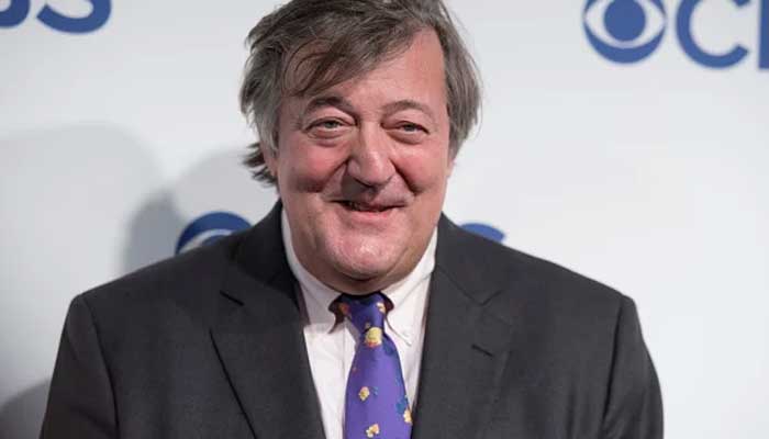 British actor Stephen Fry to meet Zelensky's wife in Ukraine
