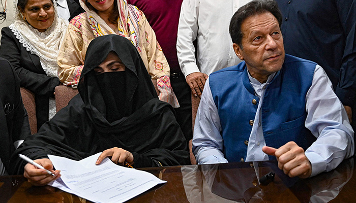 Bushra Bibi moves LHC to avert possible arrest Bushra Bibi moves LHC to avert possible arrest