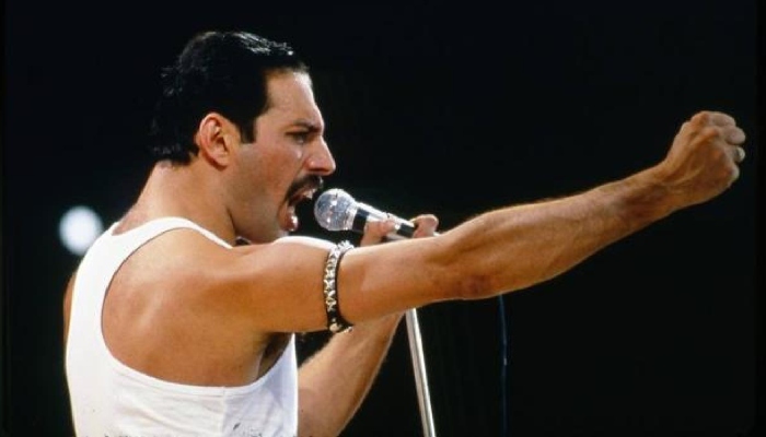 Freddie Mercurys Bohemian Rhapsody Piano Auctioned Off For This
