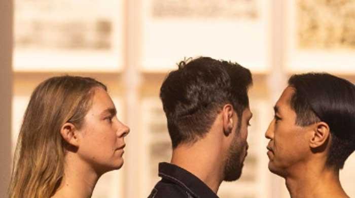 London exhibition entrance at academy with royal connection gets mixed ...