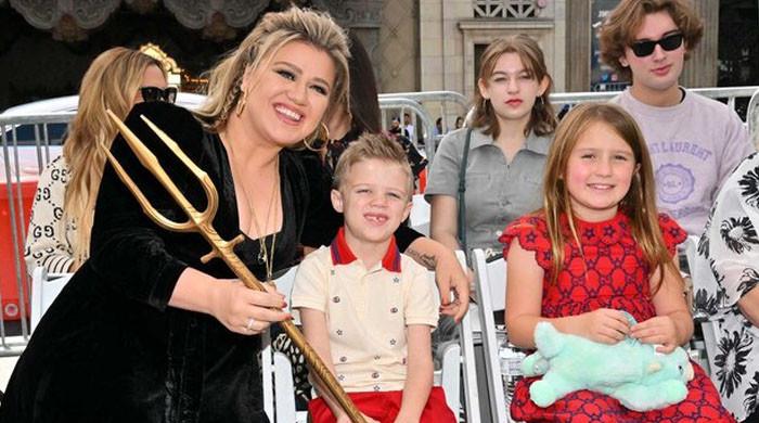 Kelly Clarkson gushes over ‘really cool’ kids: ‘They're so advanced'
