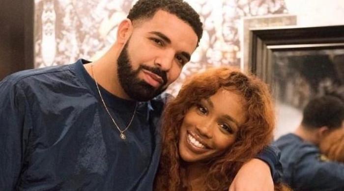 SZA clears air on young romance with Drake: 'Nothing creepy!'
