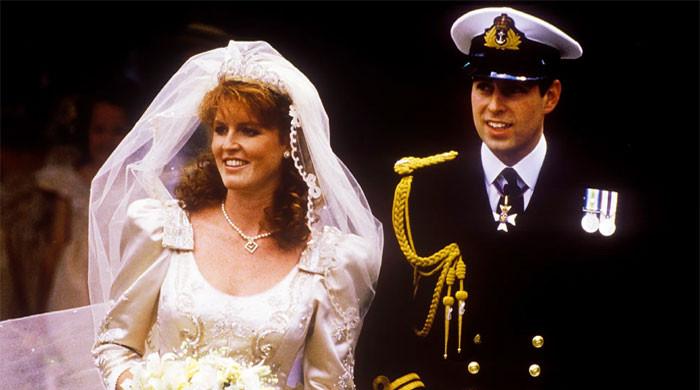 Sarah Ferguson recalls her wedding to ex Prince Andrew Sarah Ferguson recalls her wedding to ex Prince Andrew