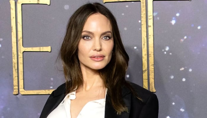 Angelina Jolie turns heads with new style statement