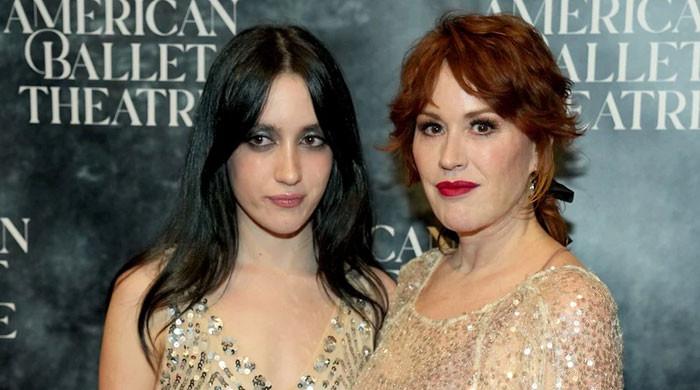Molly Ringwald Recalls Daughters Chaotic 200 Person Rager
