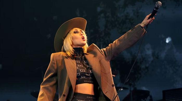 Hidden message under Miley Cyrus Grammy performance revealed