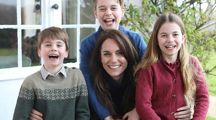 Royal Experts React To Kate Middleton Manipulated Photo Controversy