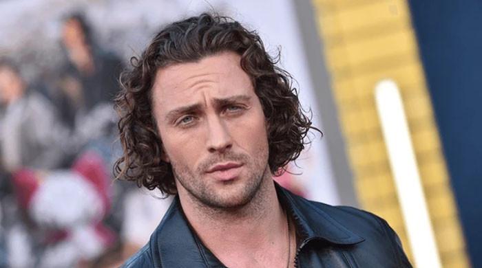 Aaron Taylor to sign as 7th James Bond