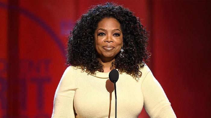 Oprah Winfrey reminds everyone 'to just breathe'