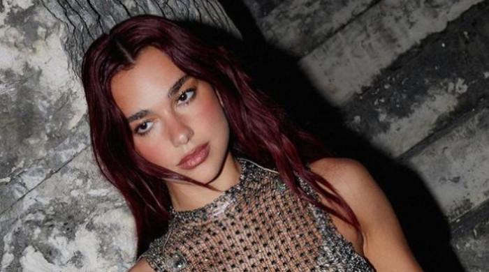 Dua Lipa looks stunning during electrifying 'Radical Optimism' concert