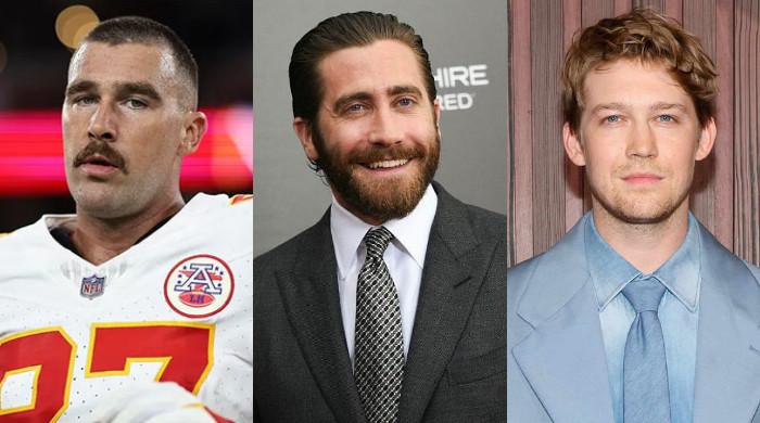 Travis Kelce dodges Jake Gyllenhaal question, takes dig at Joe Alwyn at ...