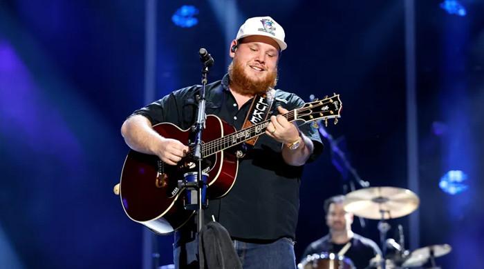 Luke Combs surprises crowd with 'Twisters' stars during latest concert