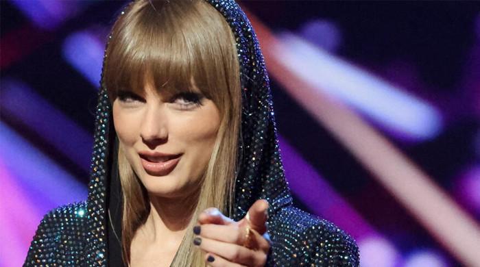 Taylor Swift throws party for her tour team ahead final London tour