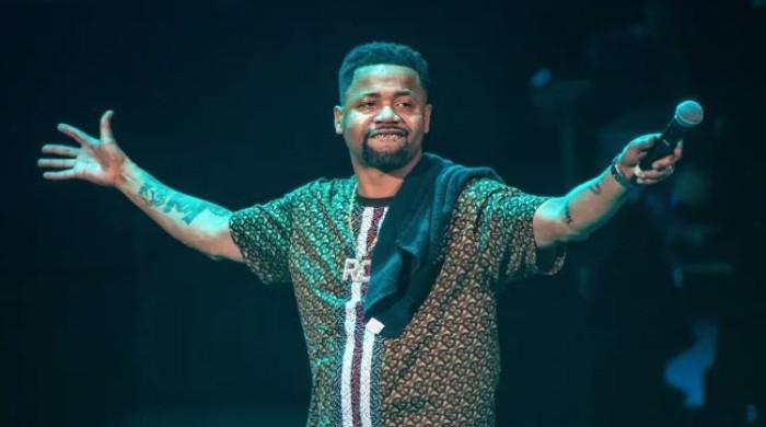 Rapper Juvenile fumes as airline asks him to leave first class