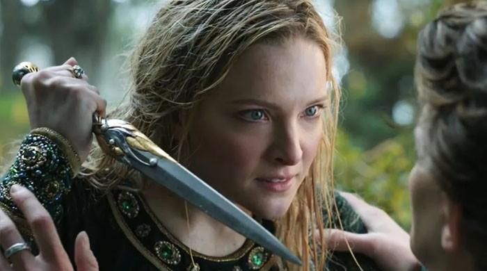 'Rings of Power' writers tease three episode long season 2 battle and more!