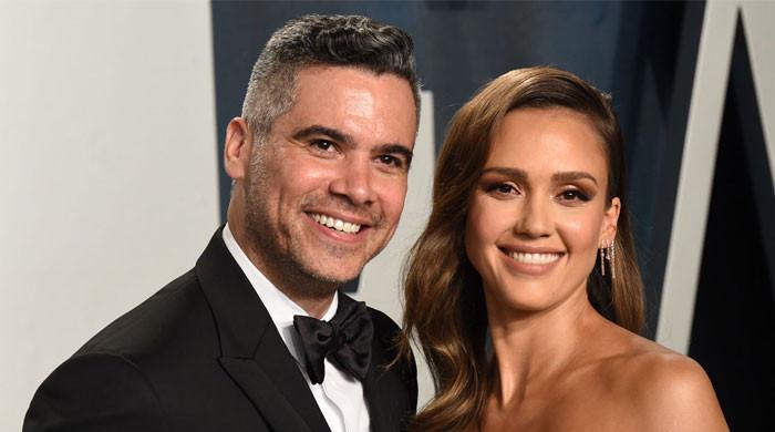 Jessica Alba mesmerises fans with ageless beauty in family photo
