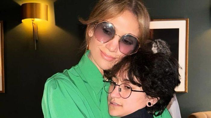 Jennifer Lopez brings her child Emme Muniz for 'Wicked' premiere night