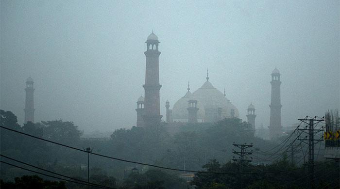 Lahore ranks second on global pollution chart as smog lingers