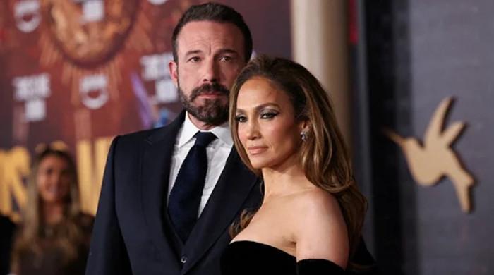 Jennifer Lopez 'desperate to heal' and 'move on' from Ben Affleck?