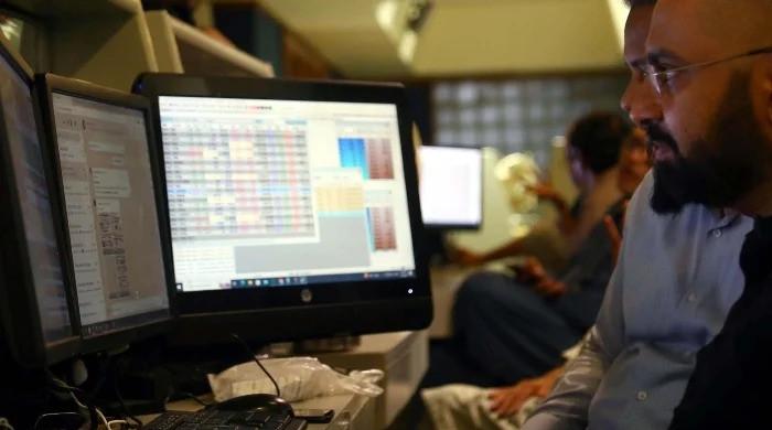 Bears dominate at PSX amid profit-taking, year-end selling